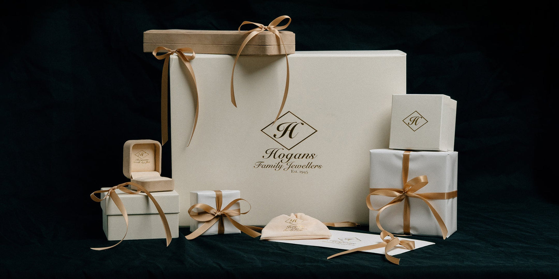 Christmas Gifts | Hogans Family Jewellers