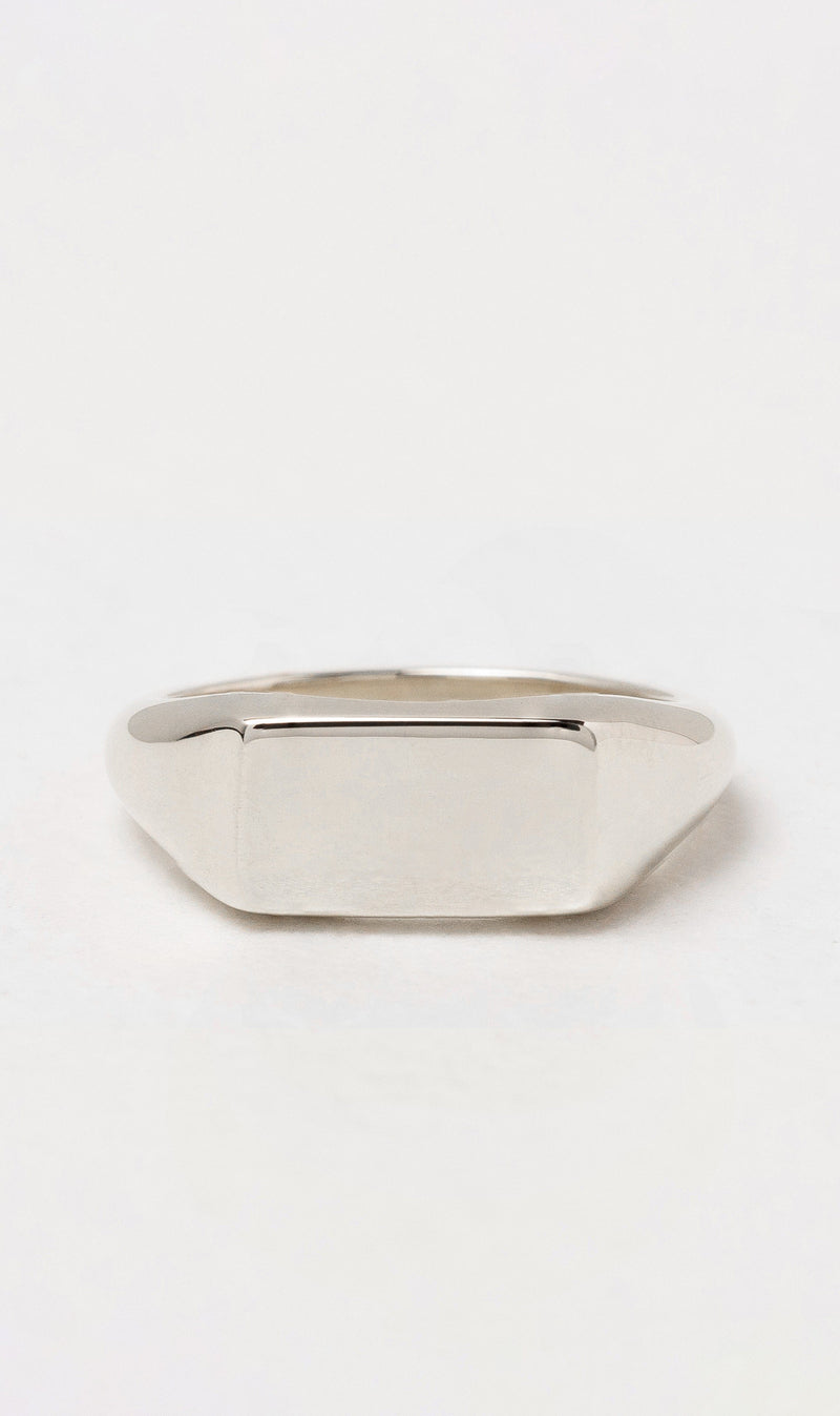 Signet Rings | Hogans Family Jewellers